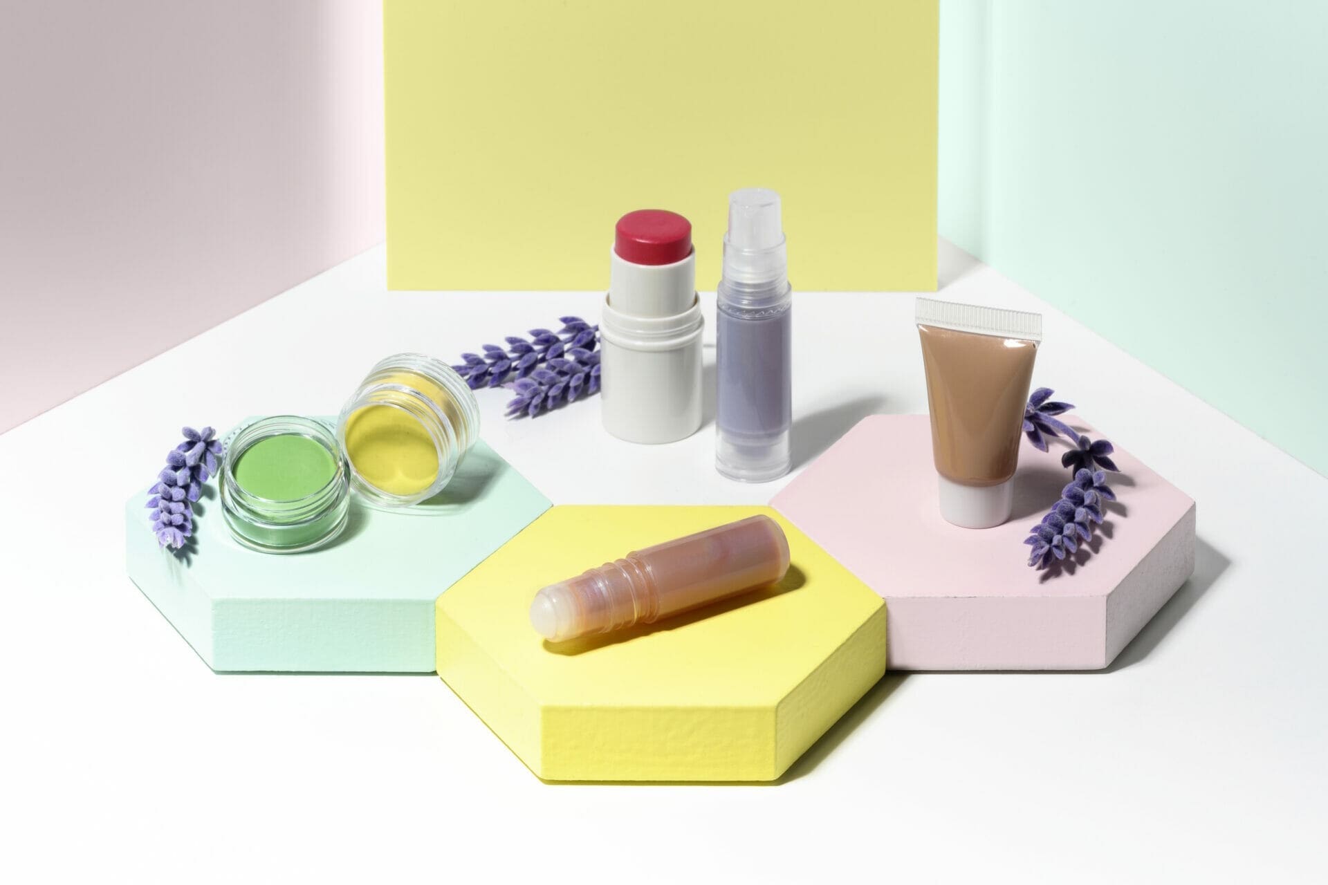 Mum Beauty – Mummy’s Little Helpers • EURO COSMETICS Magazine